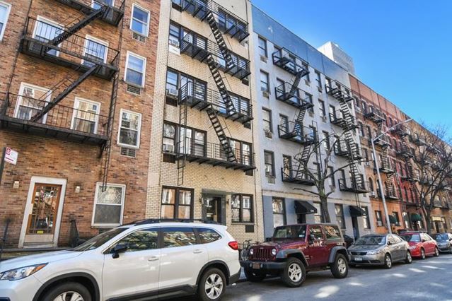 Cooper & Cooper - 518 East 88th Street, Apt 5B