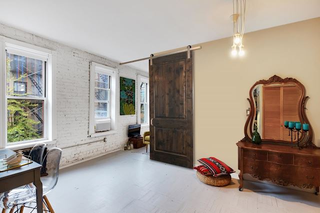 Cooper & Cooper - 261 West 22nd Street, Apt 22