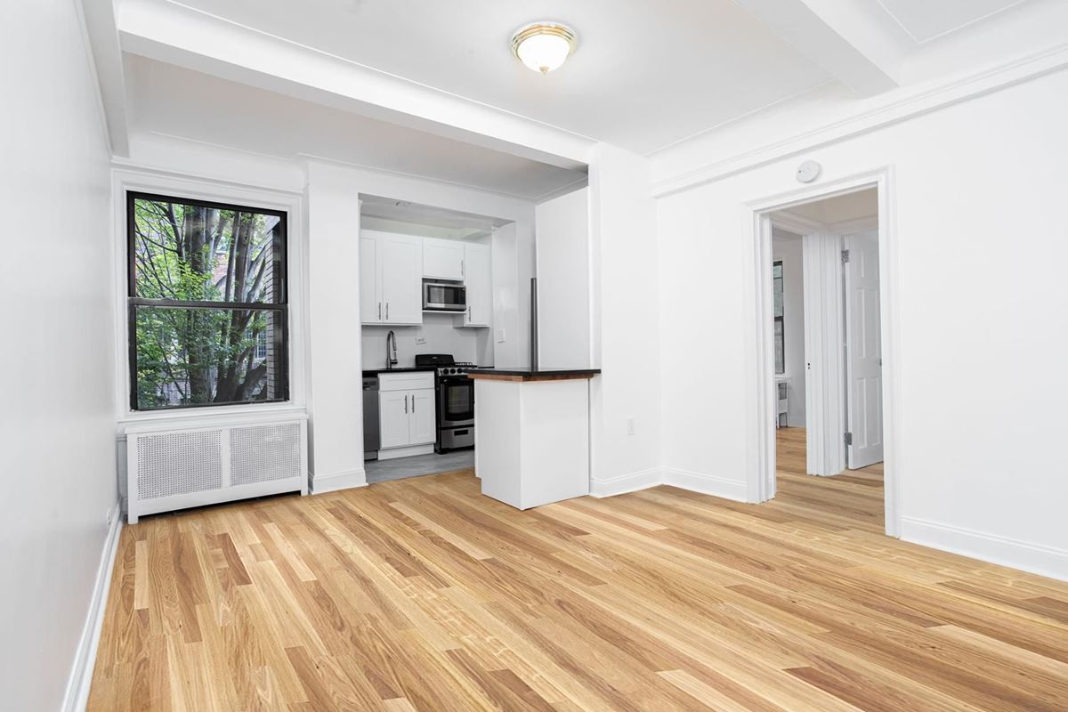 Cooper & Cooper - 52 Clark Street, Apt 3G